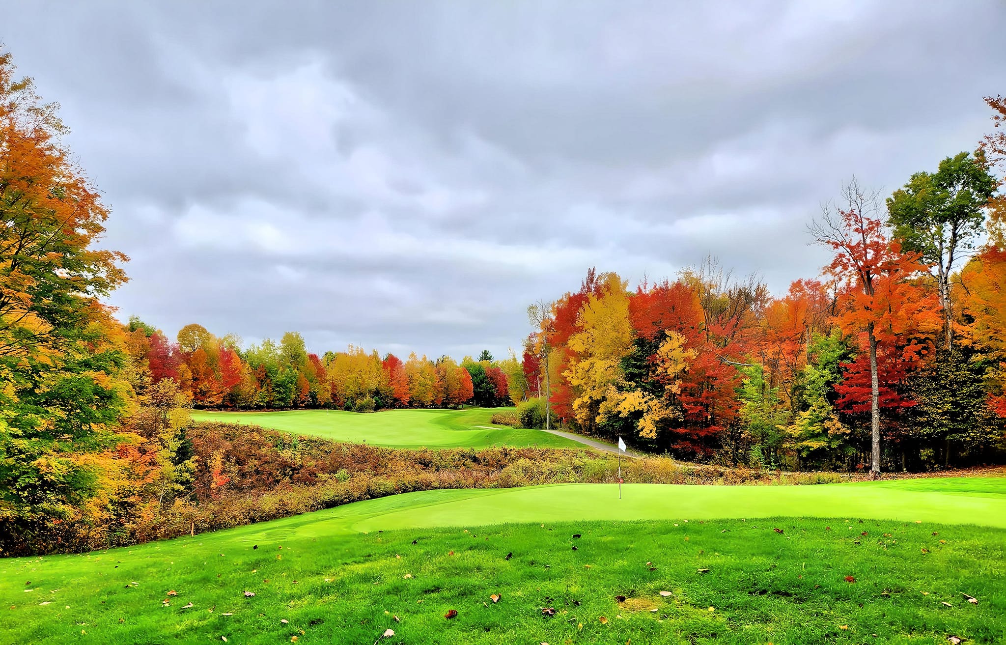 Stay & Play: Village Suites + Hidden River Golf Package | Bay Harbor